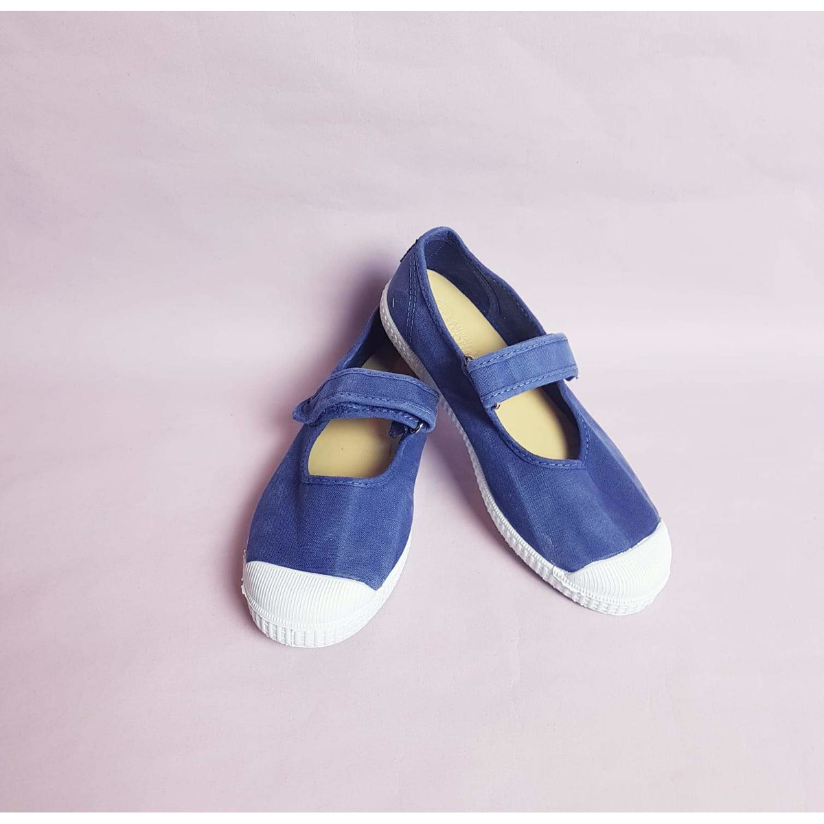 Natural World Ballerinas Azul Oscu – Schritt für Schritt